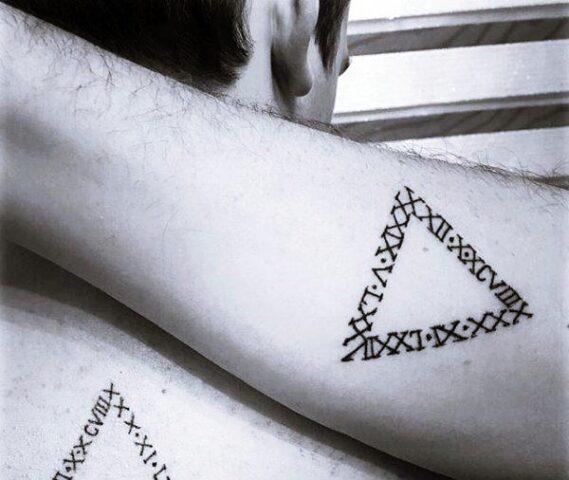 40 Tiny Tattoos For Men (Yet Meaningful) – Macho Vibes