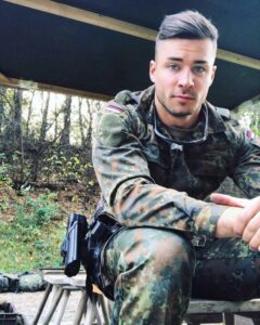 40 Macho Military Haircuts For Men – Macho Vibes