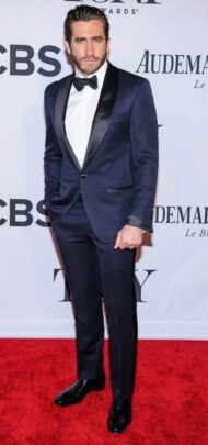 20 Different Ways To Style A Navy Suit – Macho Vibes