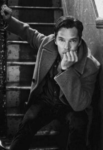 40 Best Portrait Photography Poses For Men – Macho Vibes