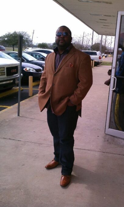 20 Practical Outfits For Men With A Beer Belly – Macho Vibes