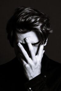 40 Face Photography Poses For Boys – Macho Vibes