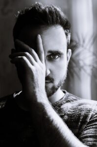 40 Face Photography Poses For Boys – Macho Vibes