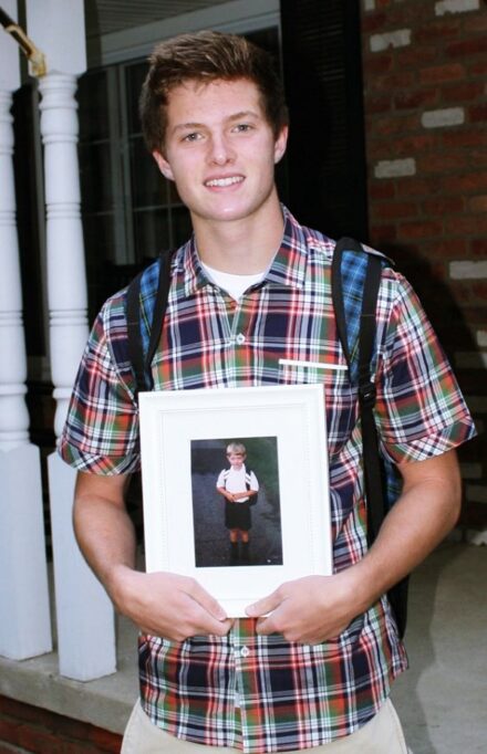 40 Best Senior Year Picture Ideas For Boys – Macho Vibes