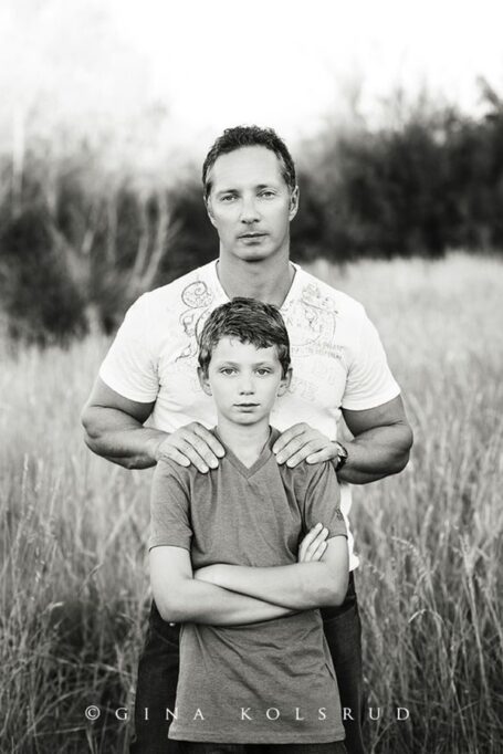 40 Best Father-Son Photography Poses – Macho Vibes