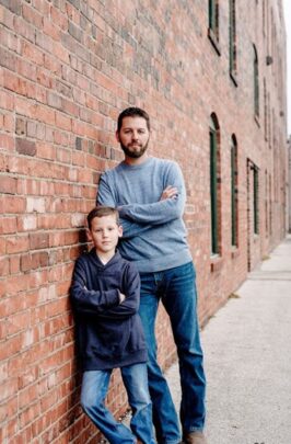 40 Best Father-Son Photography Poses – Macho Vibes