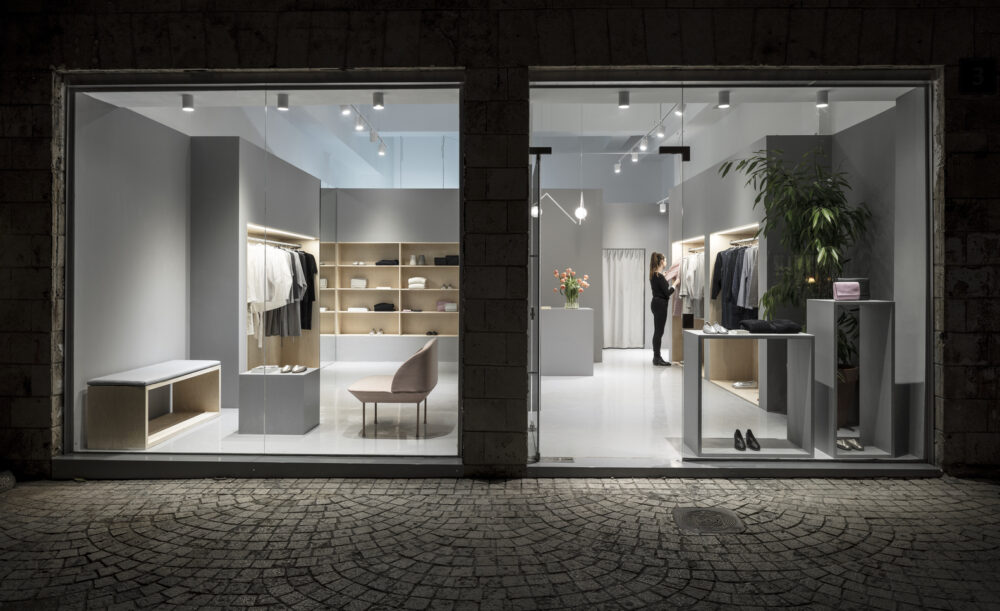 5 Signs Your Retail Store Needs A Better Lighting Solution – Macho Vibes
