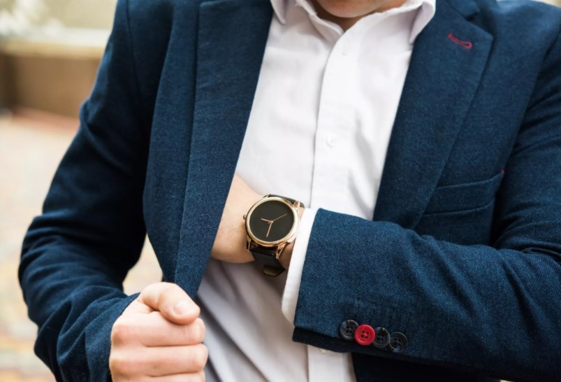 5 Tips and Rules for Matching Your Watch With Your Outfit – Macho Vibes