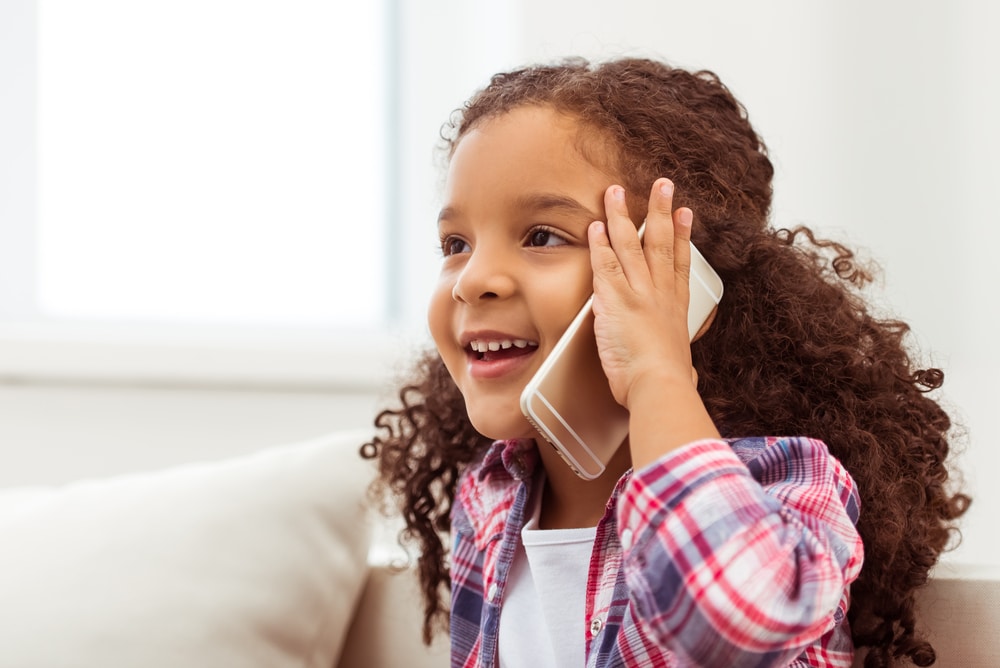 5 Things To do If You Are Worried About Your Kids' Cell Phone Addiction ...