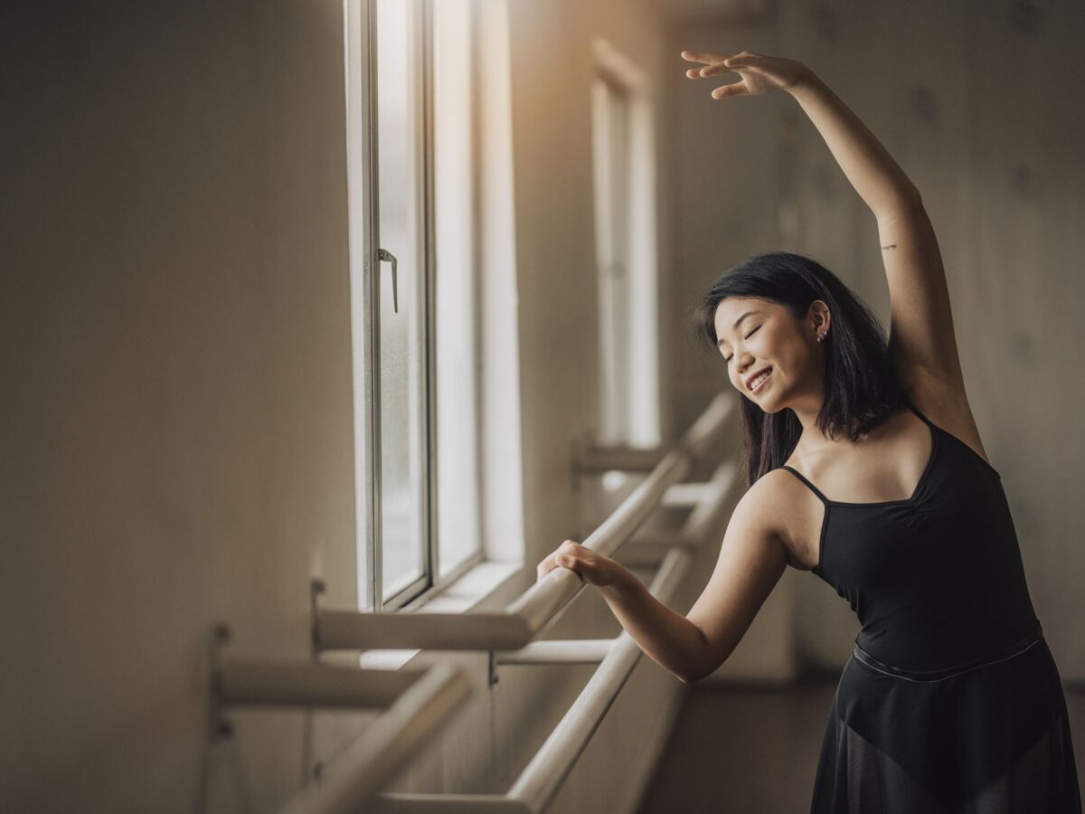 9 Simple Steps To Improve Your Posture While Dancing – Macho Vibes