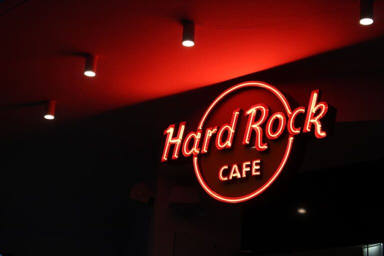 The Iconic Appeal of Hard Rock Cafe Neon Signs – Macho Vibes