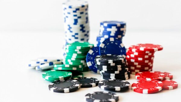 Adding Class To Your Poker Night ─ What You'll Need – Macho Vibes